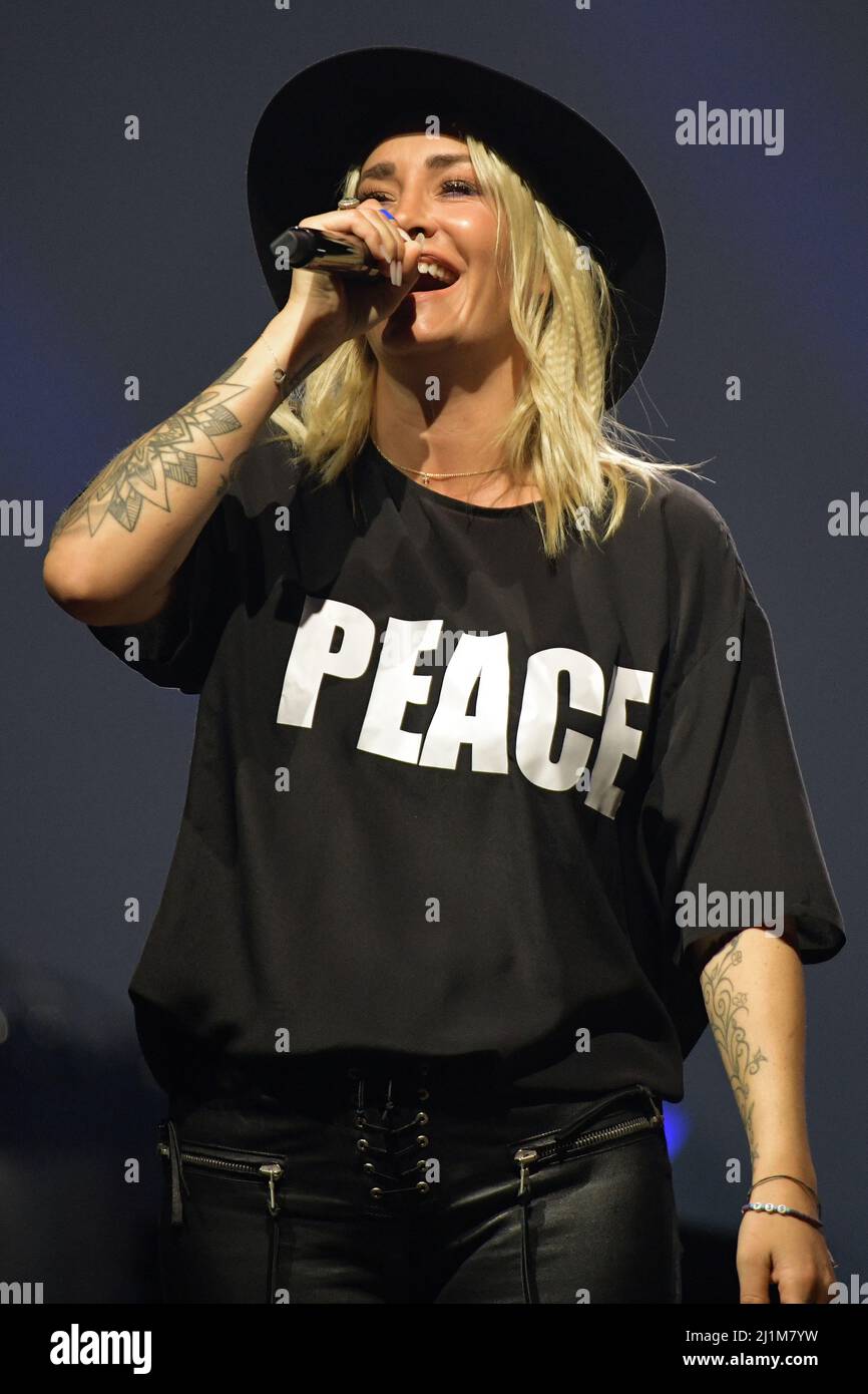 Sarah connor where -Fotos und -Bildmaterial in hoher Auflösung – Alamy