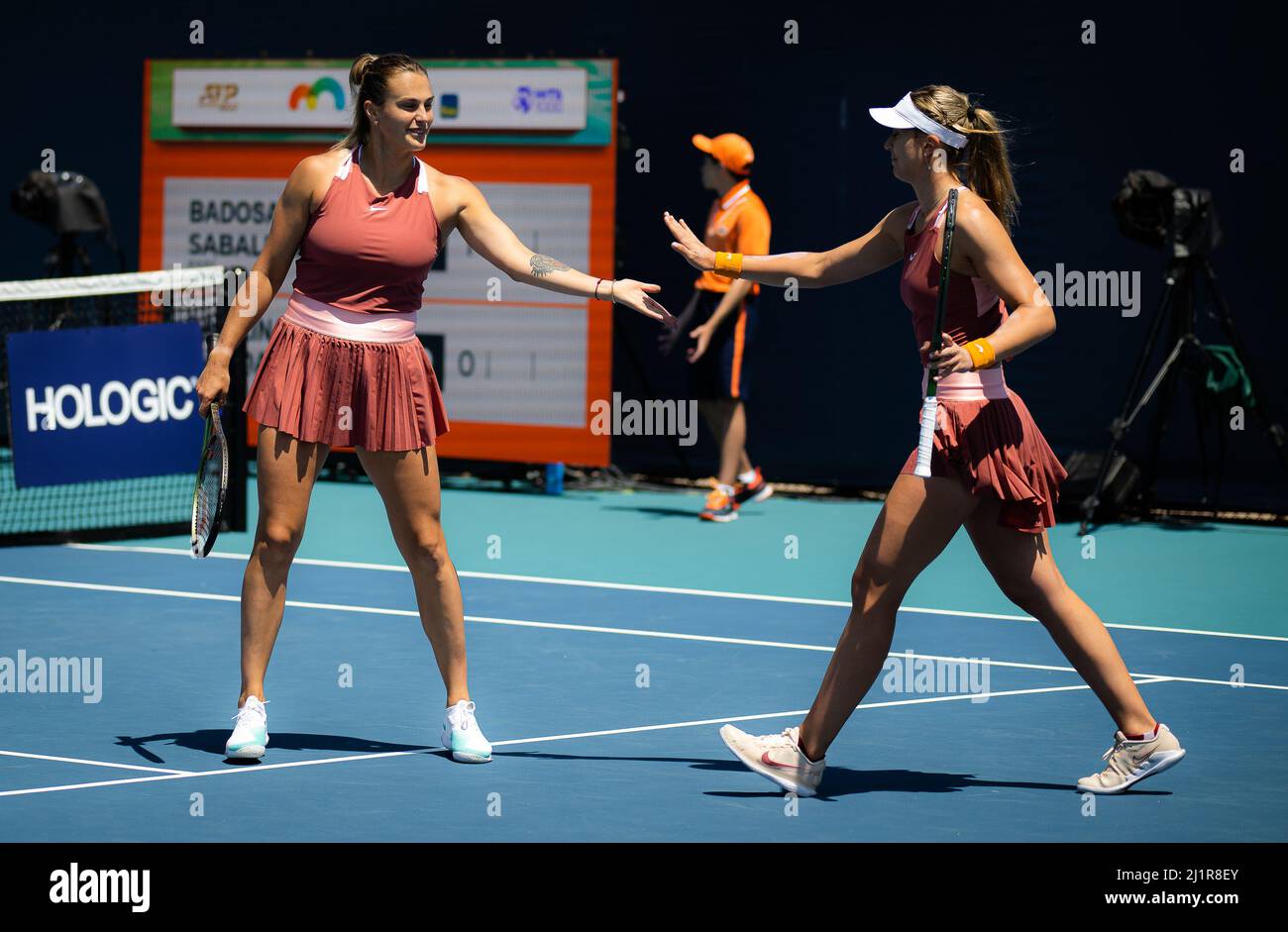 Paula badosa aryna sabalenka -Fotos und -Bildmaterial in hoher Auflösung – Alamy