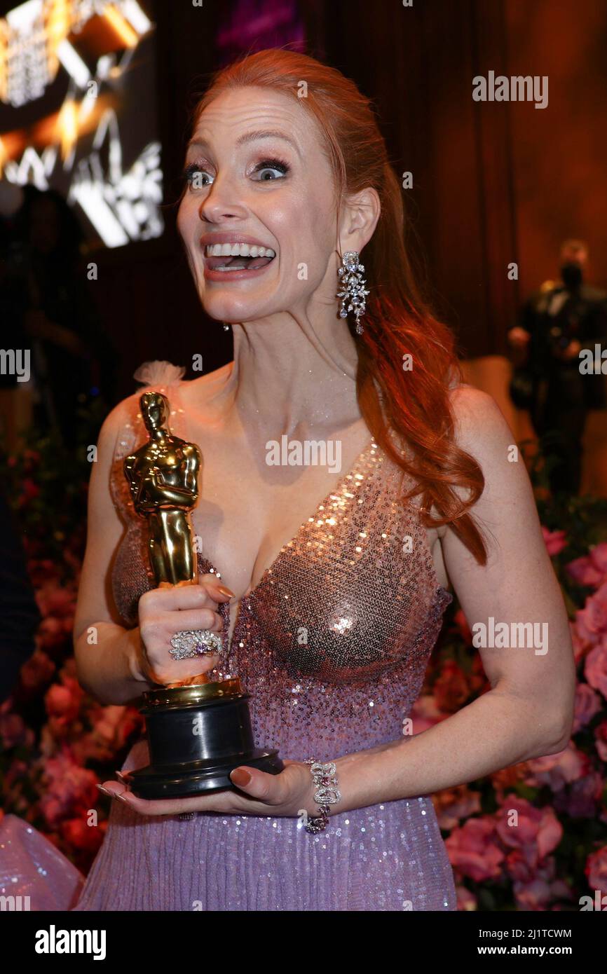 Die Beste Schauspielerin Jessica Chastain Posiert Mit Ihrem Oscar Für