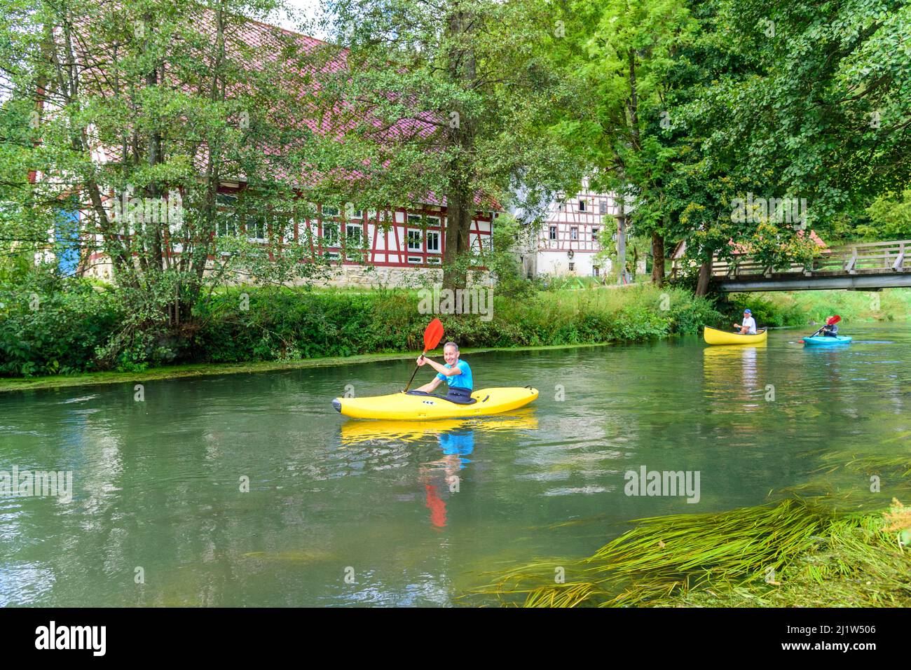 Idyllischer fluss zum runterpaddeln -Fotos und -Bildmaterial in hoher ...