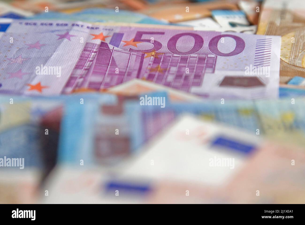 Geldscheine 500 euro -Fotos und -Bildmaterial in hoher Auflösung – Alamy