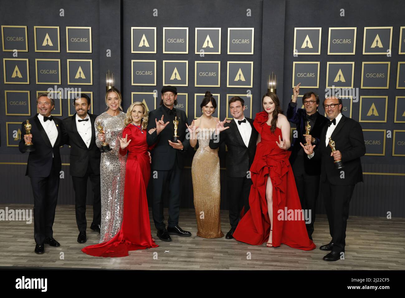 Coda Best Picture, Eugenio Derbez, Sian Heder, Marlee Matlin, Troy Kotsur, Emilia Jones, Daniel ...