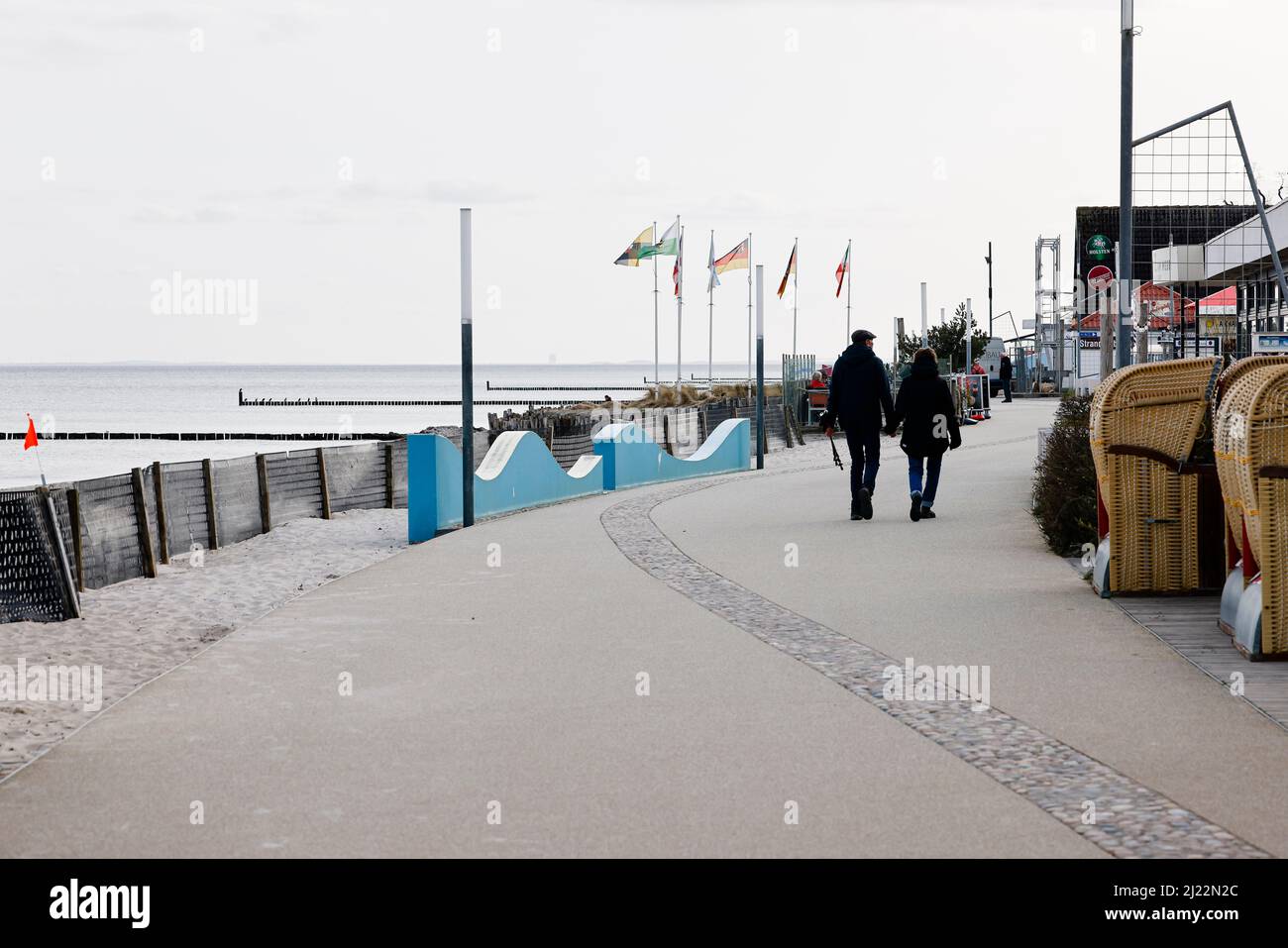 Promenade kellenhusen -Fotos und -Bildmaterial in hoher Auflösung – Alamy