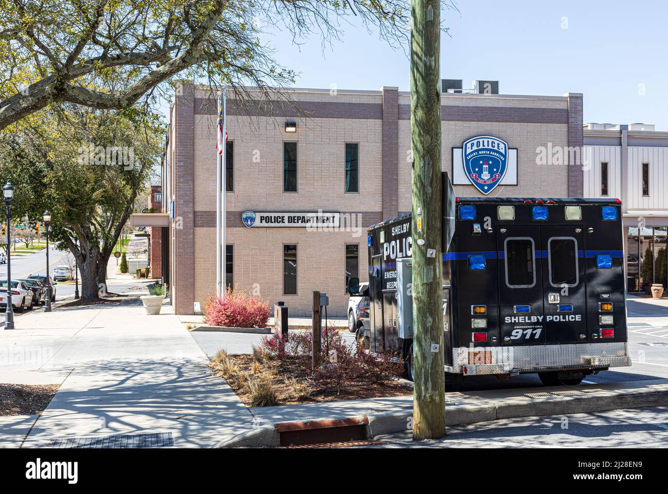 Shelby polizeidienststelle -Fotos und -Bildmaterial in hoher Auflösung ...