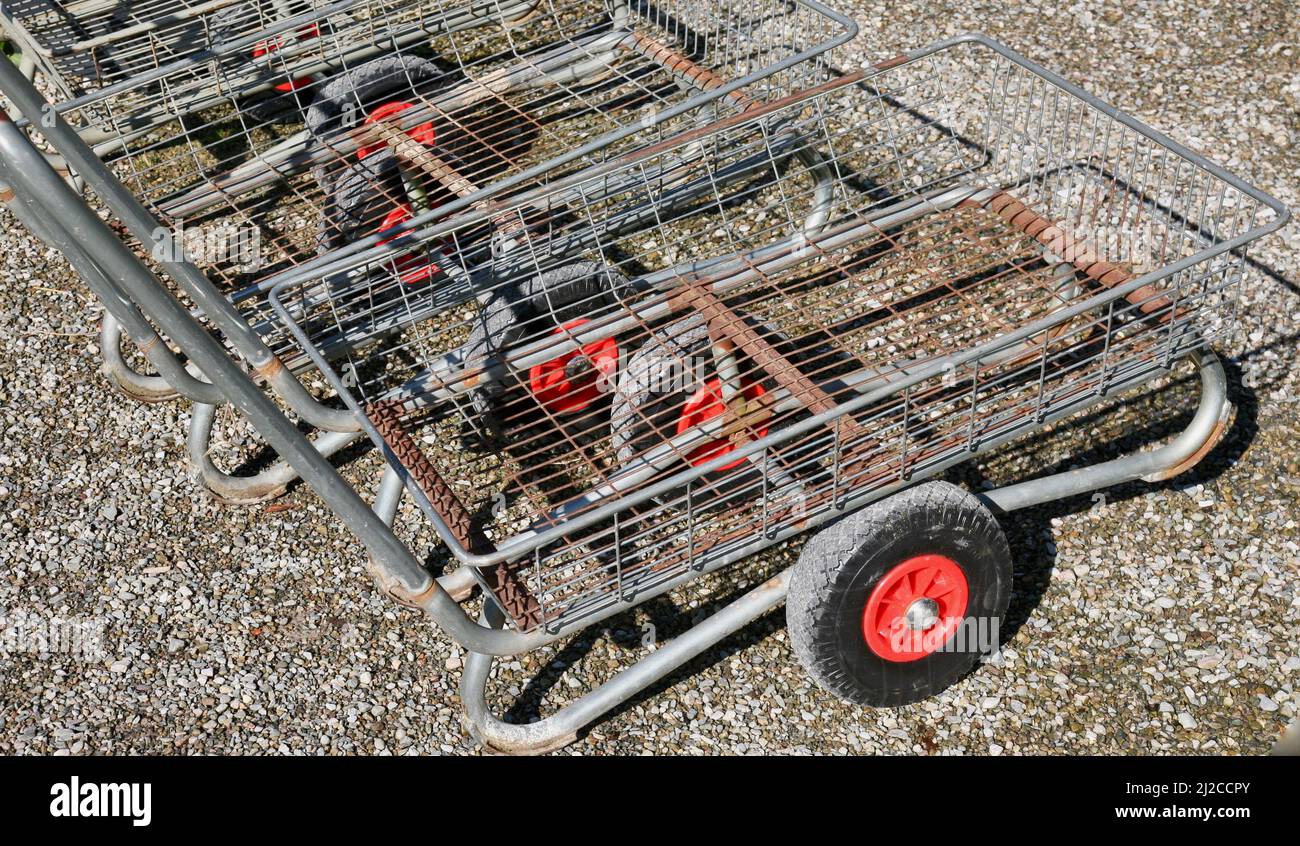 Cradle roll -Fotos und -Bildmaterial in hoher Auflösung – Alamy