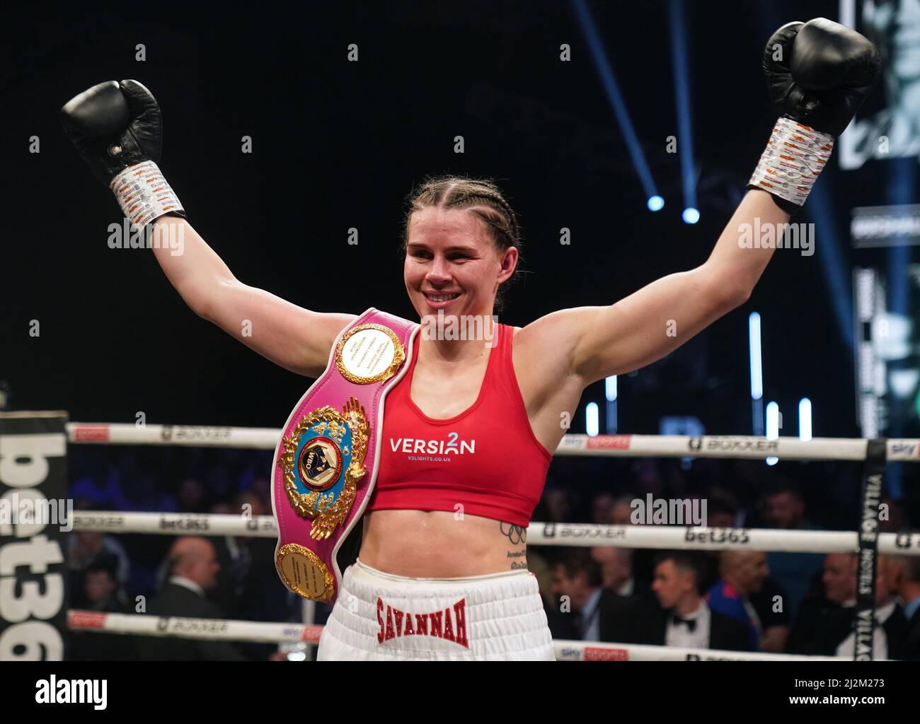 Savannah Marshall feiert in der utilita Arena in Newcastle die ...