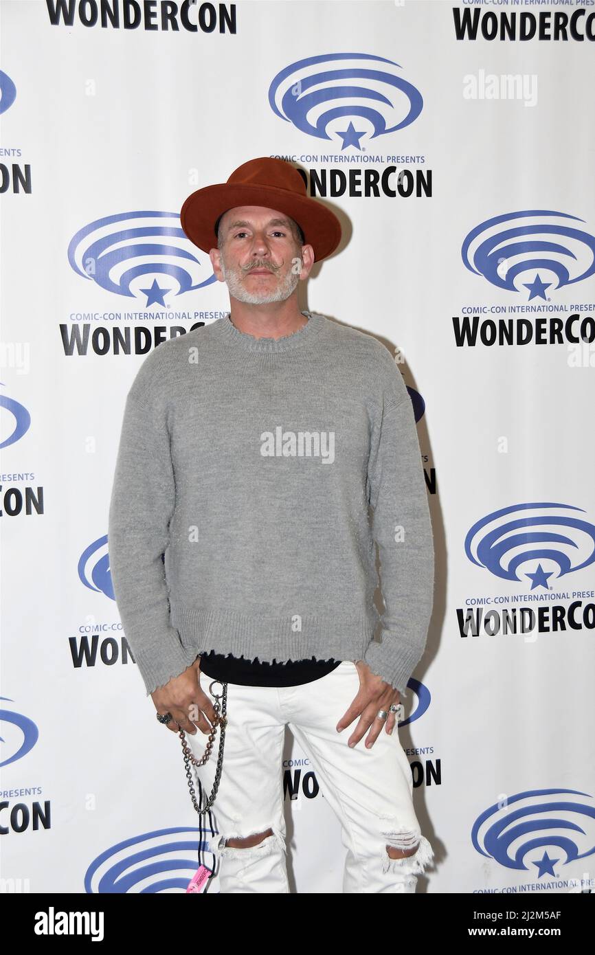 Rob Eric kam am 2. April 2022 bei Disneys Fotocall für „The Quest“ auf ...