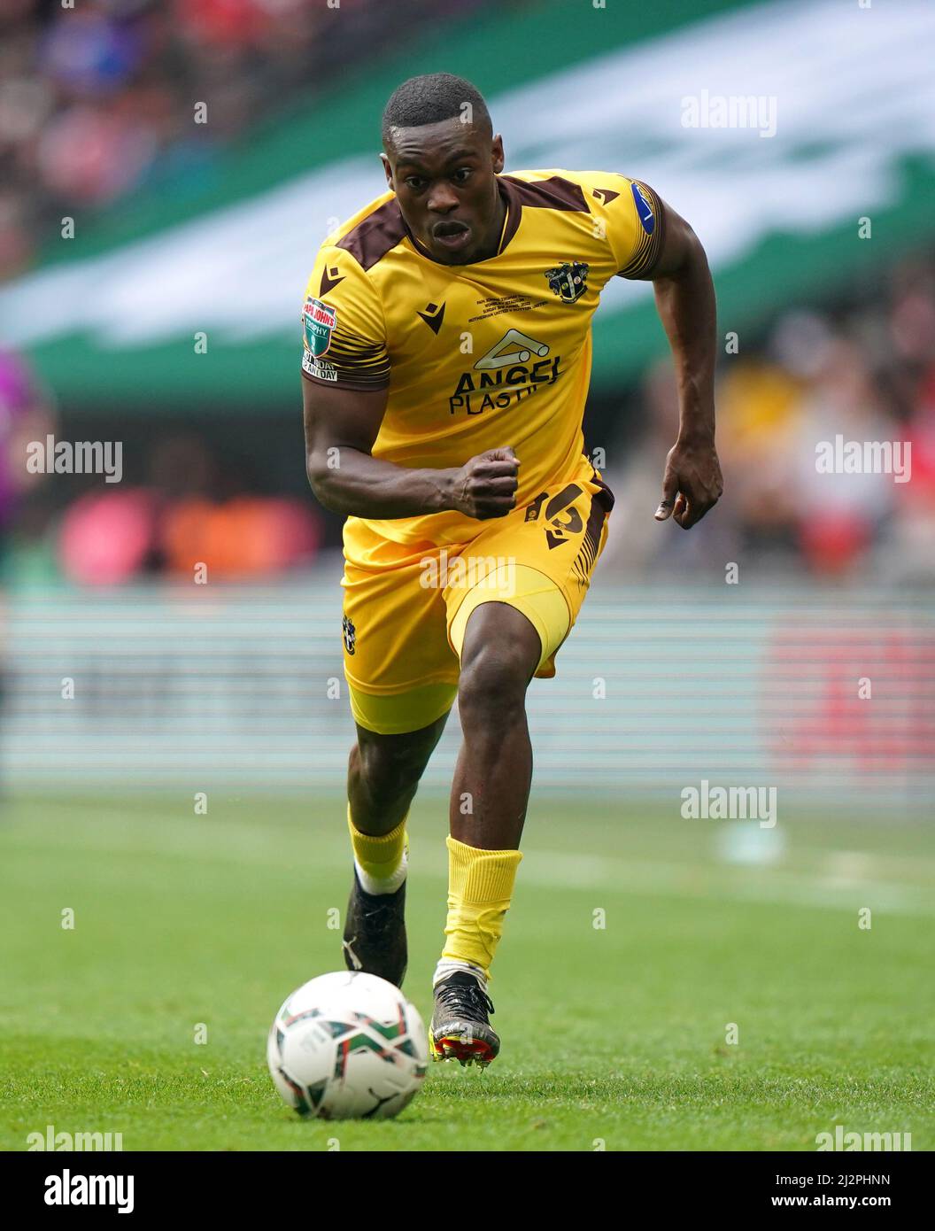Isaac Olaofe von Sutton United beim Papa John's Trophy-Finale im ...
