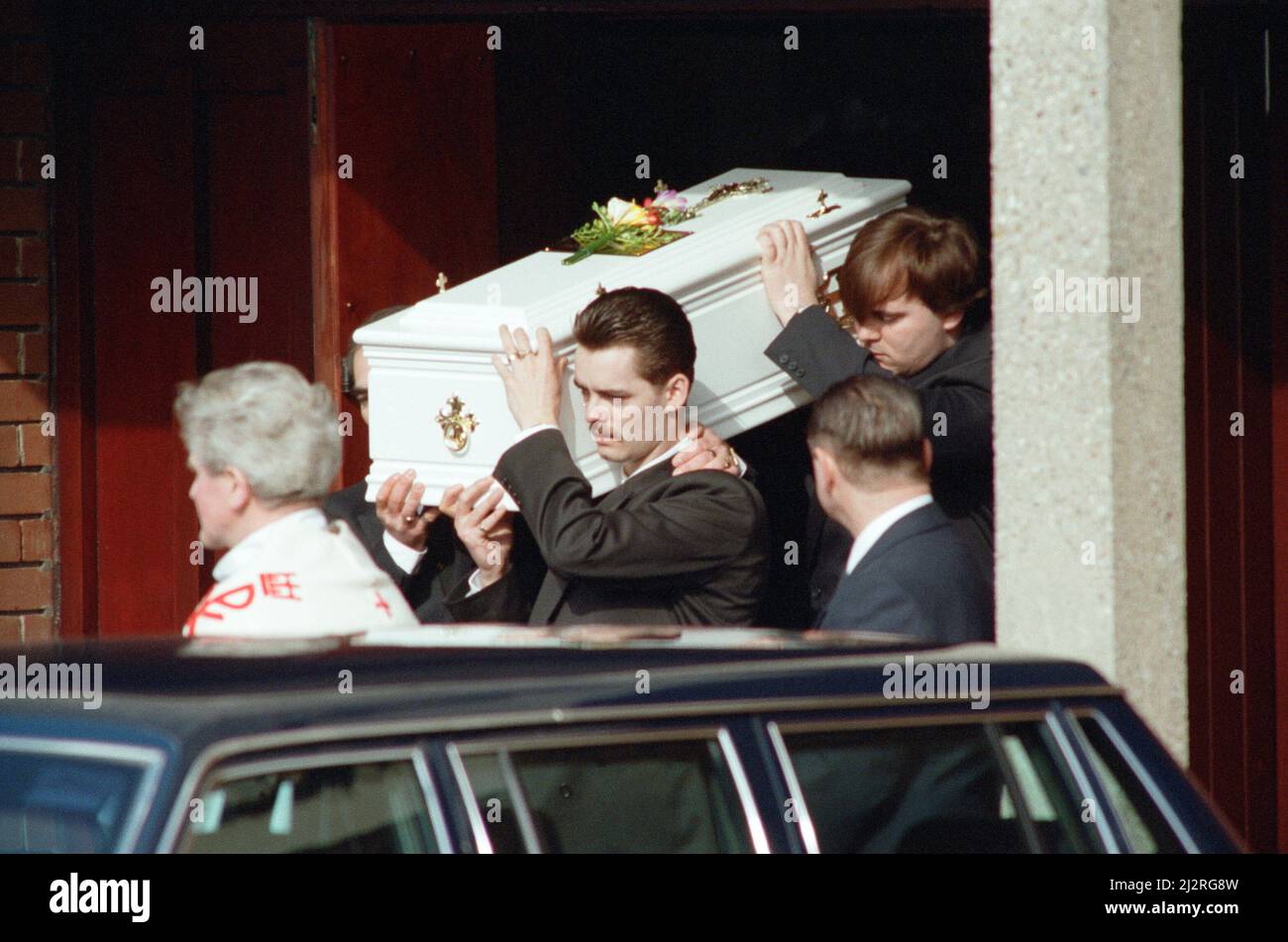 Die Beerdigung von James Bulger, Sacred Heart Church, Kirkby. Ralph ...