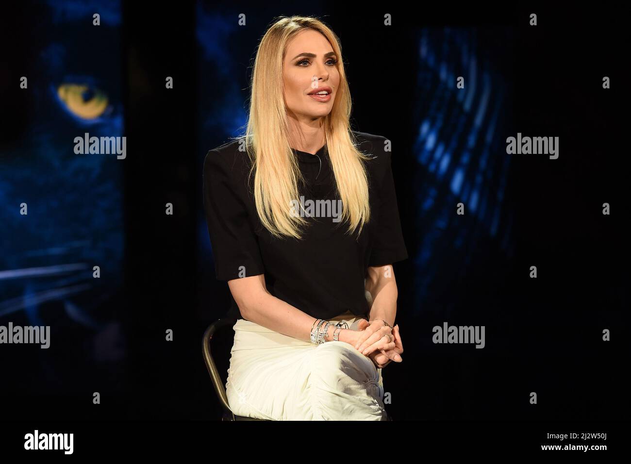 Das italienische Showgirl Ilary Blasi ist Gast der italienischen ...