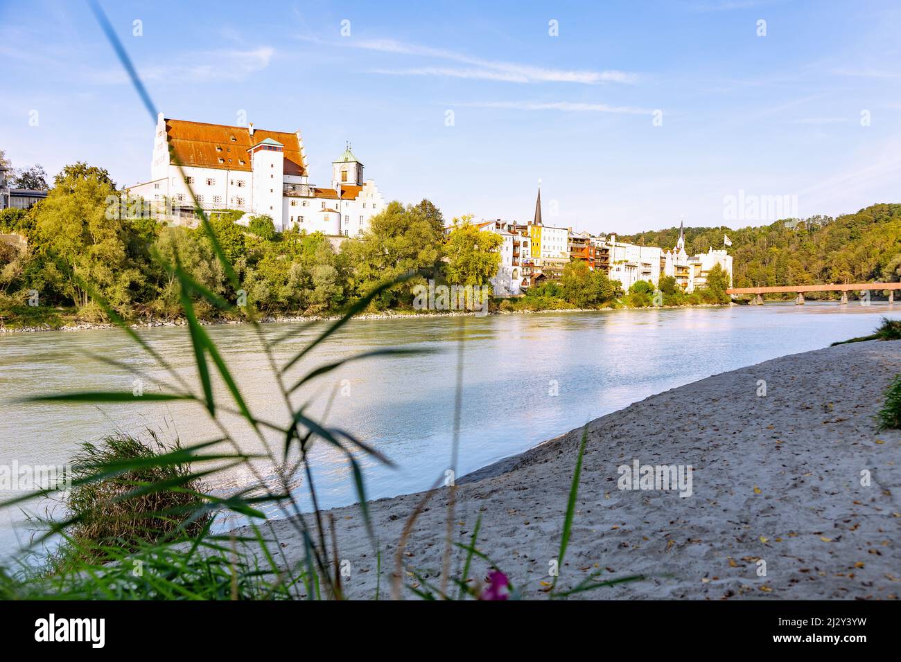 Wasserburg am Inn, Altstadt mit herzoglicher Burg, Blick vom Zugweg am ...