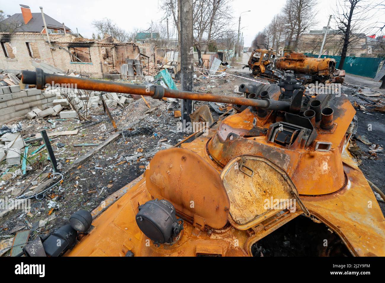 Bucha, Bucha, Ukraine. 4. April 2022. Beschädigte Häuser und russische ...