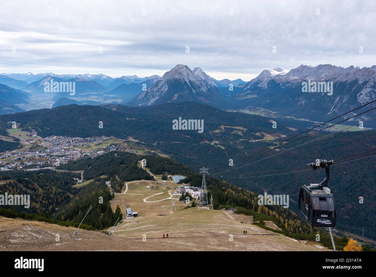 Blick vom Seefelder Joch auf die Alpen, Seefeld, Tirol, Österreich ...