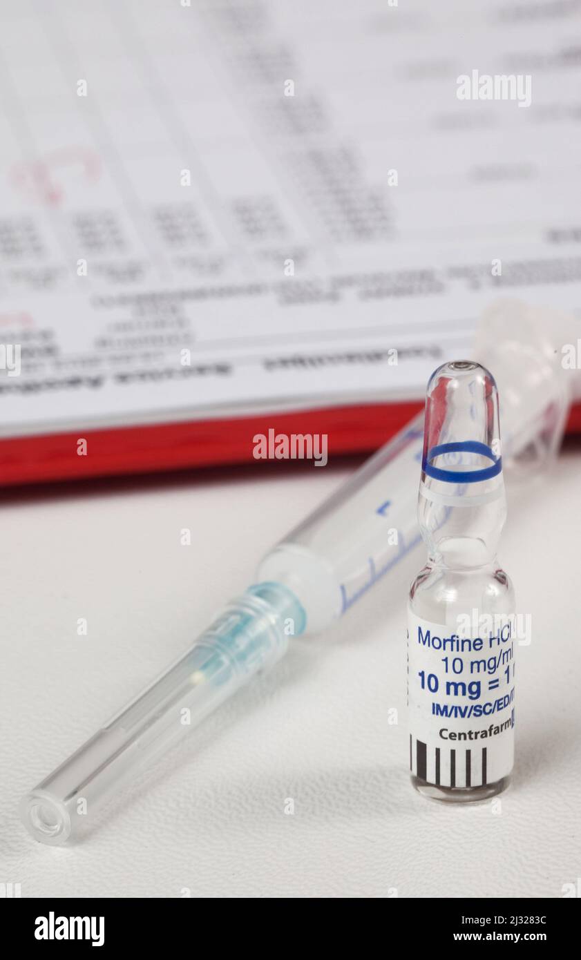Morphium injektion -Fotos und -Bildmaterial in hoher Auflösung – Alamy