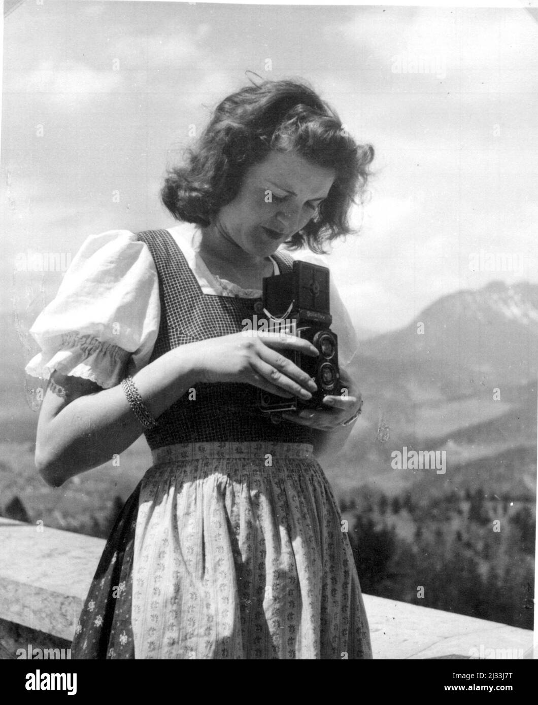 Eva Brauns Fotoalben, ca. 1913 - ca. 1944. Diese Alben werden Eva Braun zugeschrieben (vier ...