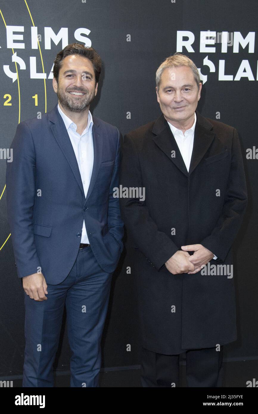 Arnaud Robinet, Bürgermeister der Stadt Reims, und Bruno Barde nahmen ...