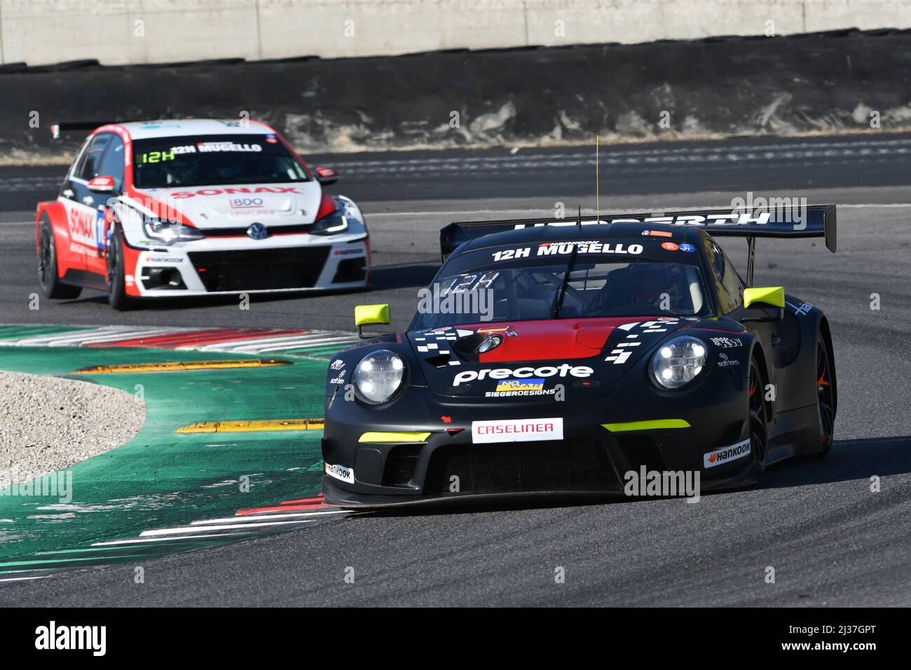 Scarperia, 24. März 2022: Porsche 911 GT3 R (991 II) des Herberth ...