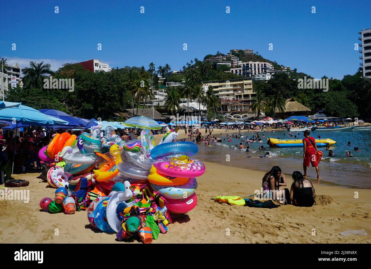 Playa caletilla beach acapulco mexico -Fotos und -Bildmaterial in hoher Auflösung – Alamy