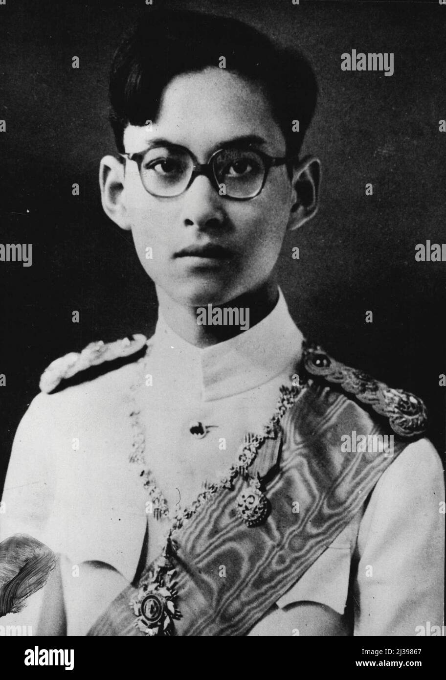 Prinz ananda mahidol -Fotos und -Bildmaterial in hoher Auflösung – Alamy
