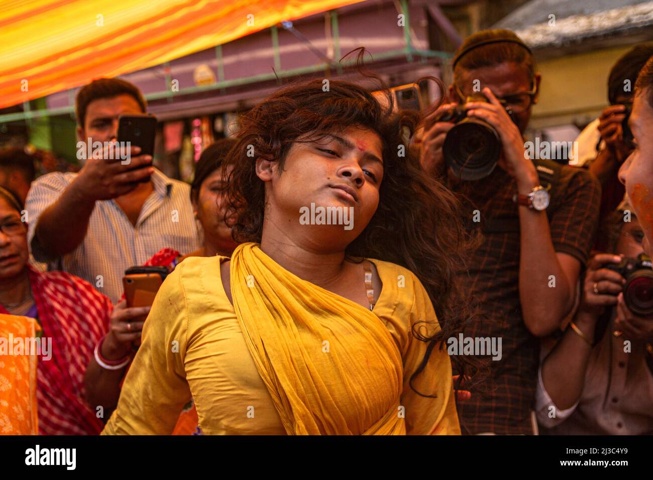 Hooghly, Westbengalen, Indien. 5. April 2022. Die Wurzel ist die ...