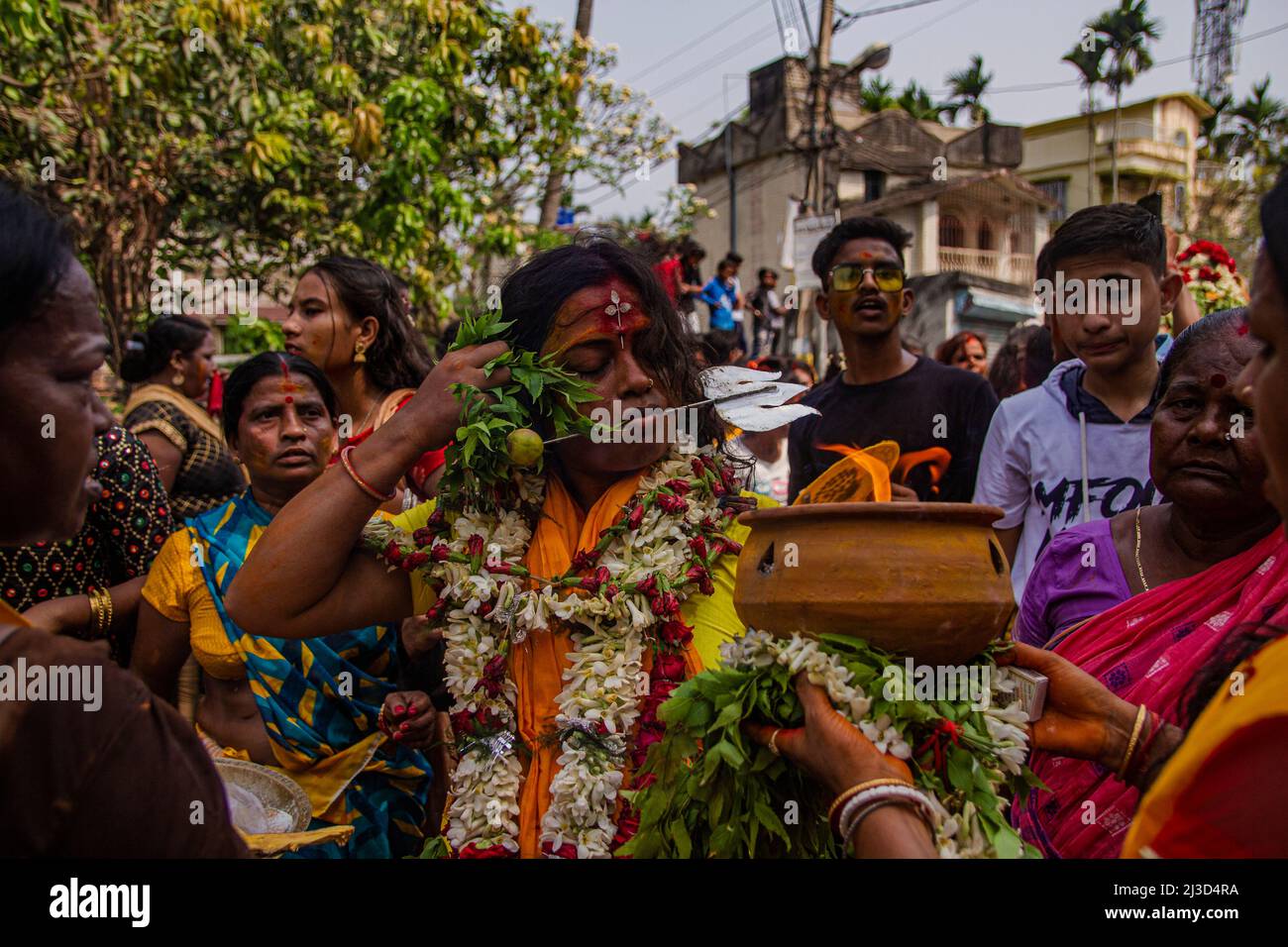 Hooghly, Westbengalen, Indien. 6. April 2022. Die Wurzel ist die ...
