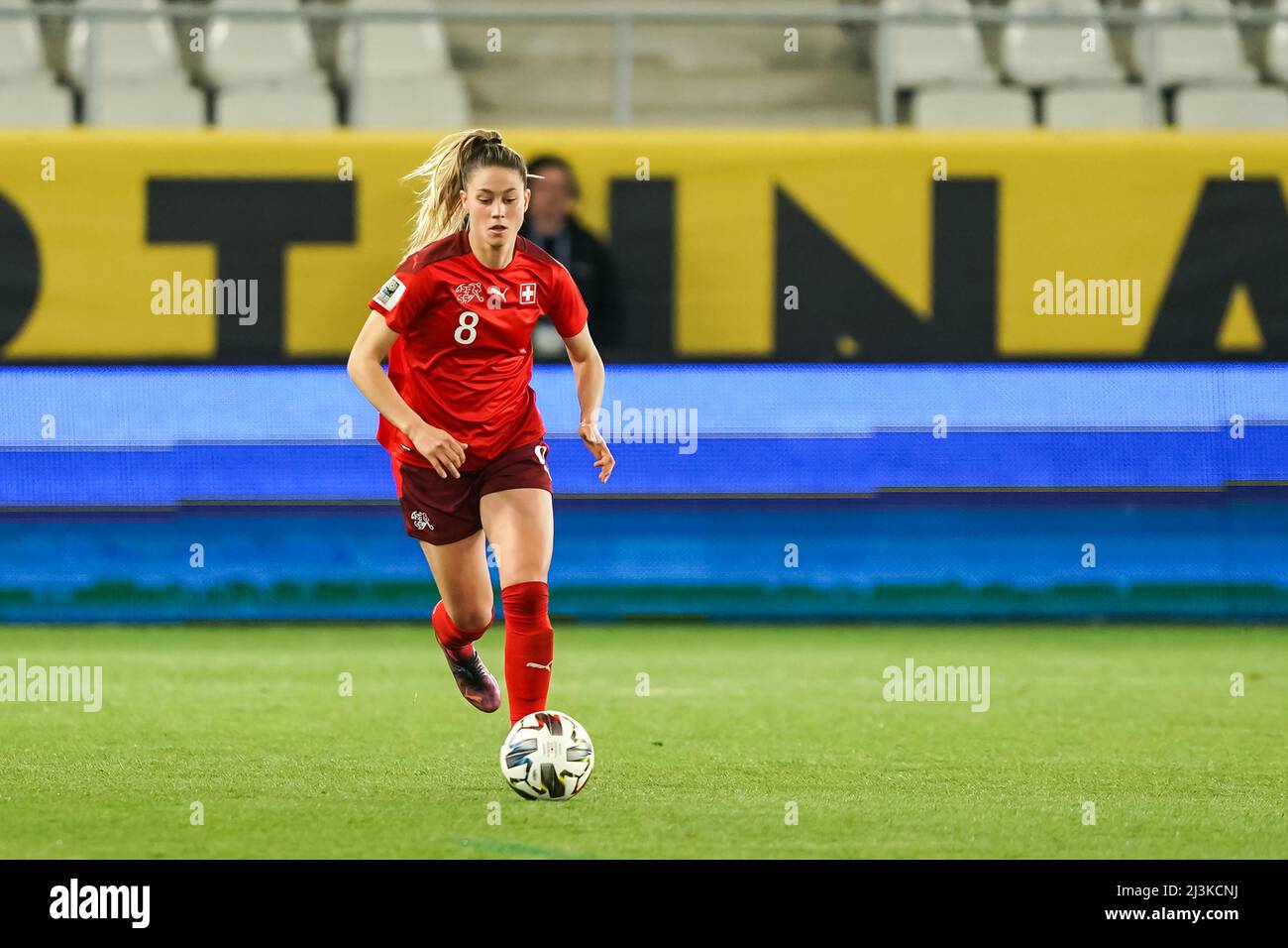 Bratsche calligaris -Fotos und -Bildmaterial in hoher Auflösung – Alamy