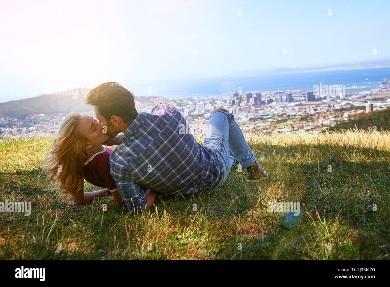 Duschende frauen -Fotos und -Bildmaterial in hoher Auflösung – Alamy