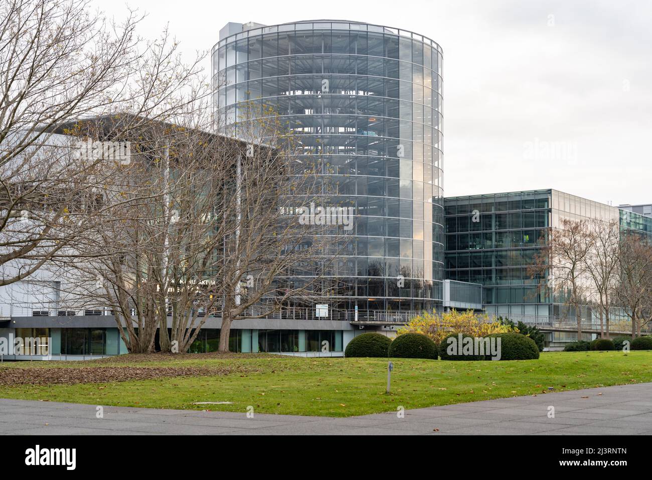 Transparent factory -Fotos und -Bildmaterial in hoher Auflösung – Alamy