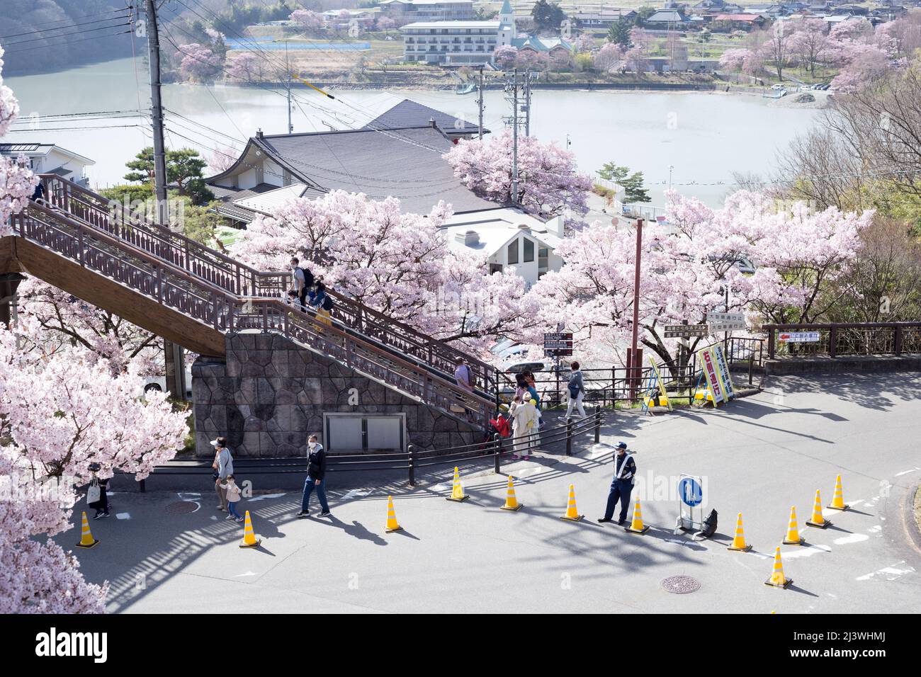 ina, nagano, japan, 2022/10/04 , Menschen, die im Takato Joshi Park in ...