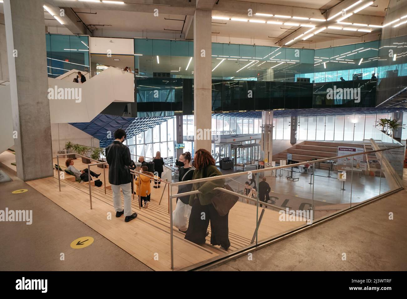 Das Sheldon & Tracy Levy Student Learning Center (SLC) ist ein ...