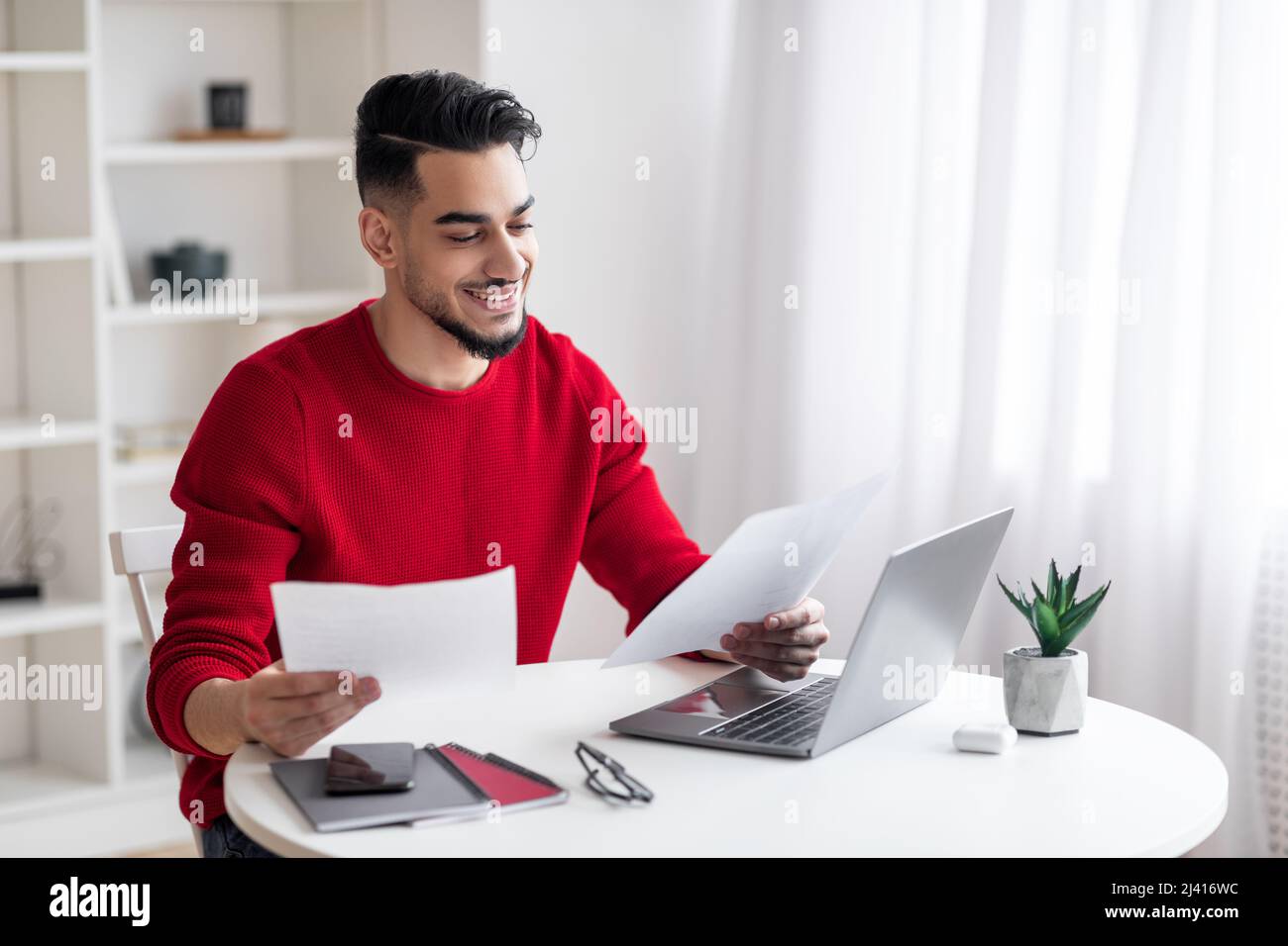 Freiberufler nach hause -Fotos und -Bildmaterial in hoher Auflösung – Alamy