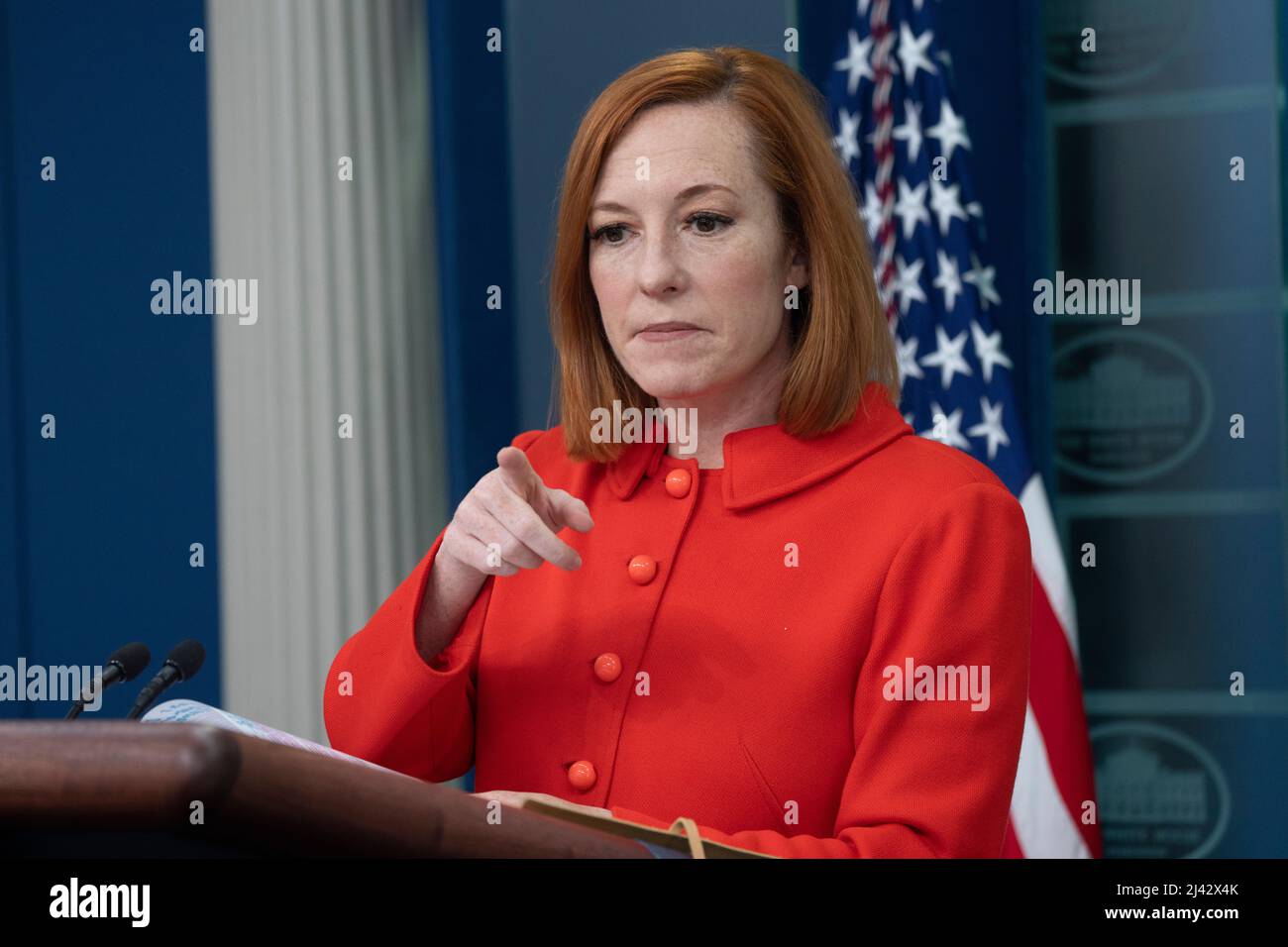 Jen Psaki, die Pressesprecherin des Weißen Hauses, nimmt am 11. April 2022 an einer ...