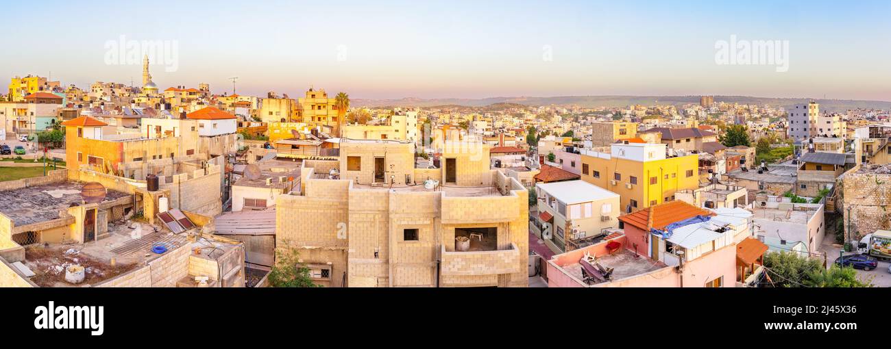 Tayibe, Israel - 09. April 2022: Panoramablick auf das antike Zentrum ...