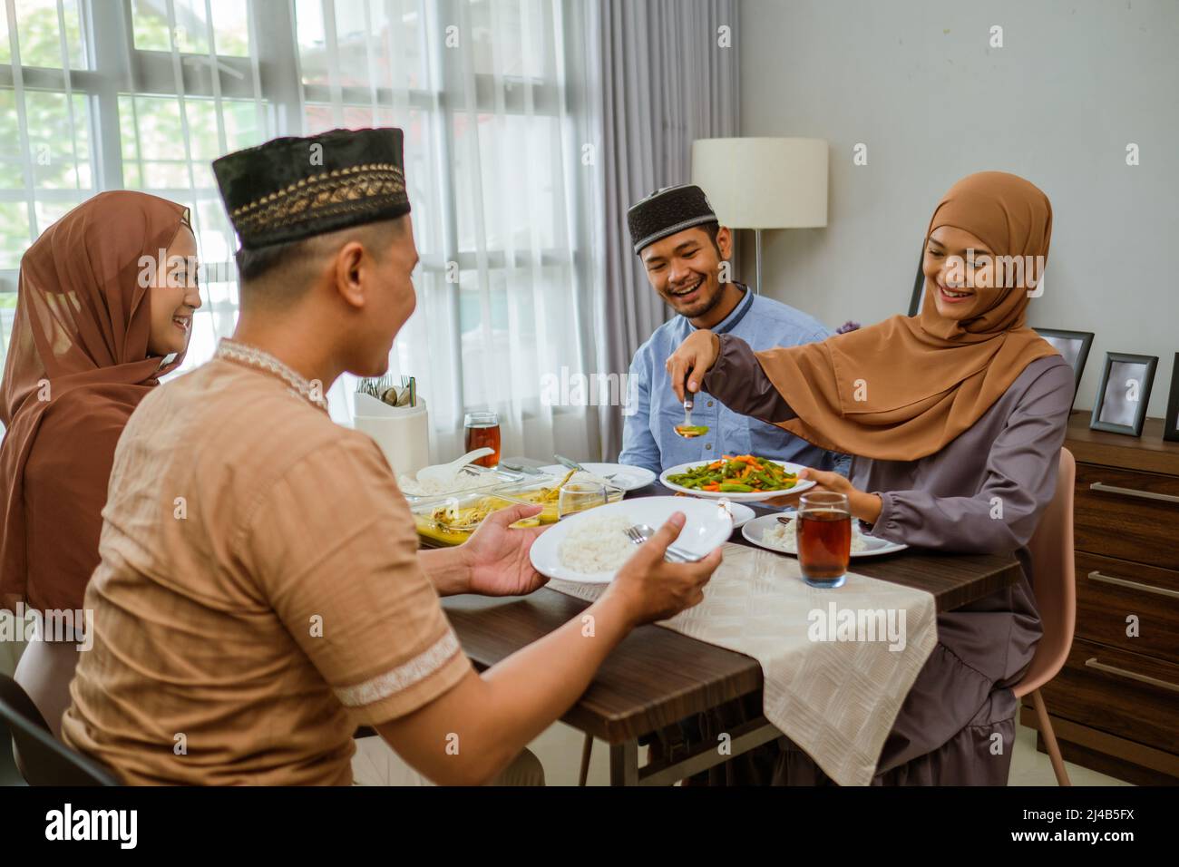 Mubarak essen -Fotos und -Bildmaterial in hoher Auflösung – Alamy