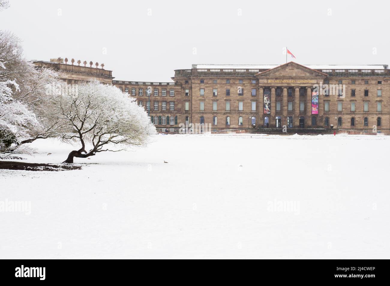 Schloss Wilhelmshöhe im Winter, Bergpark Wilhelmshöhe, UNESCO ...
