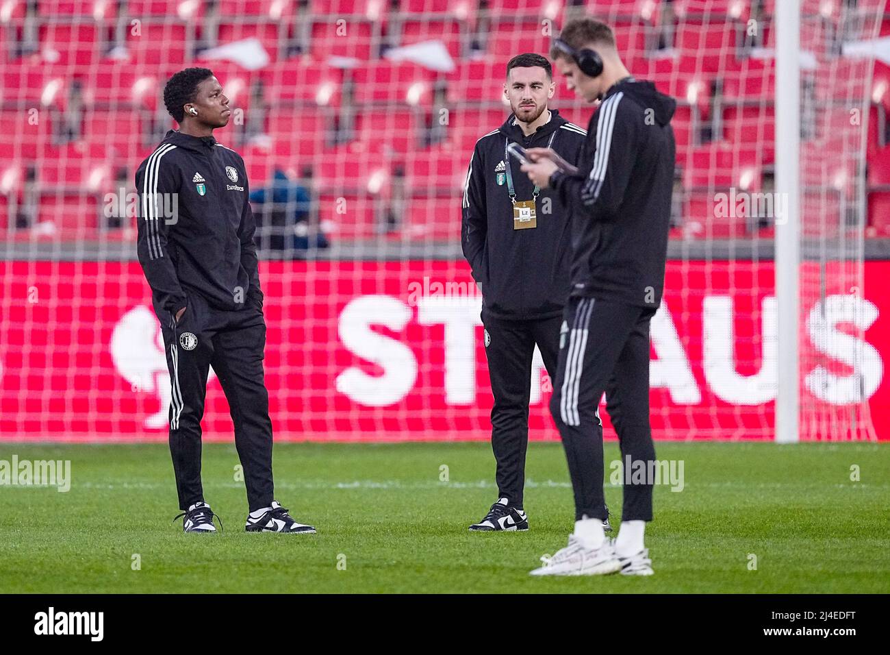 PRAG, NIEDERLANDE - 14. APRIL: Tyrell Malacia von Feyenoord, Orkun ...