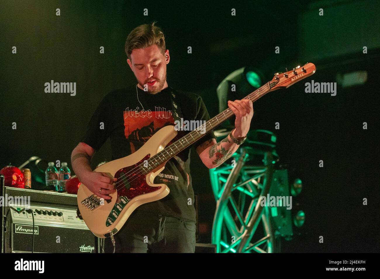 Am April14. 2022 gab Dance Gavin Dance bekannt, dass ihr Bassist Tim ...