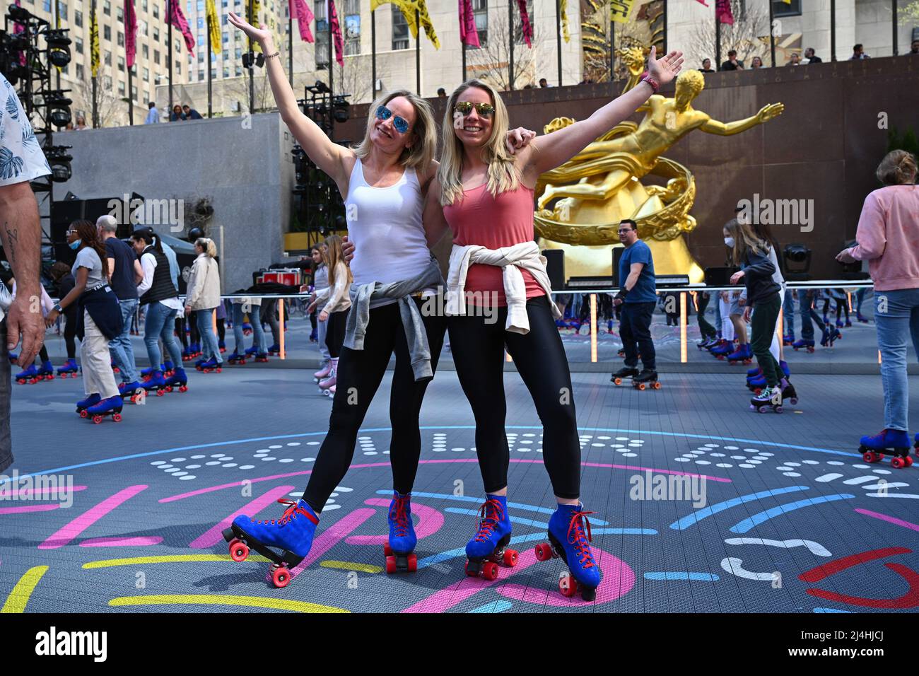 Am Eröffnungstag des Flippers Roller Boggie Palace NYC in der ...