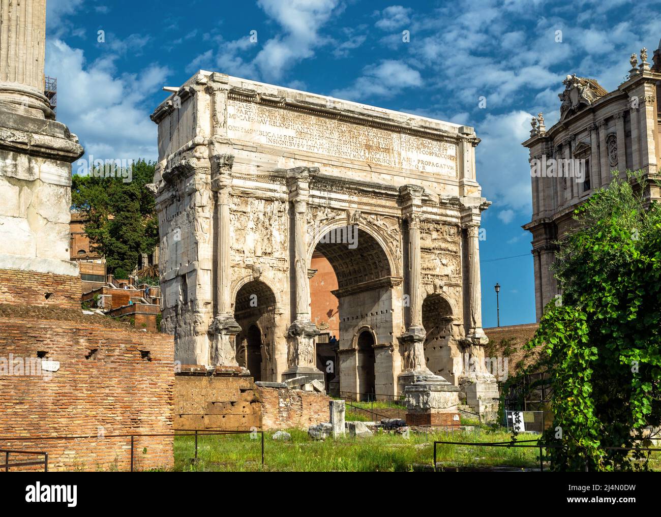 Antiker Septimius-Severus-Bogen auf dem Forum Romanum, Rom, Italien ...