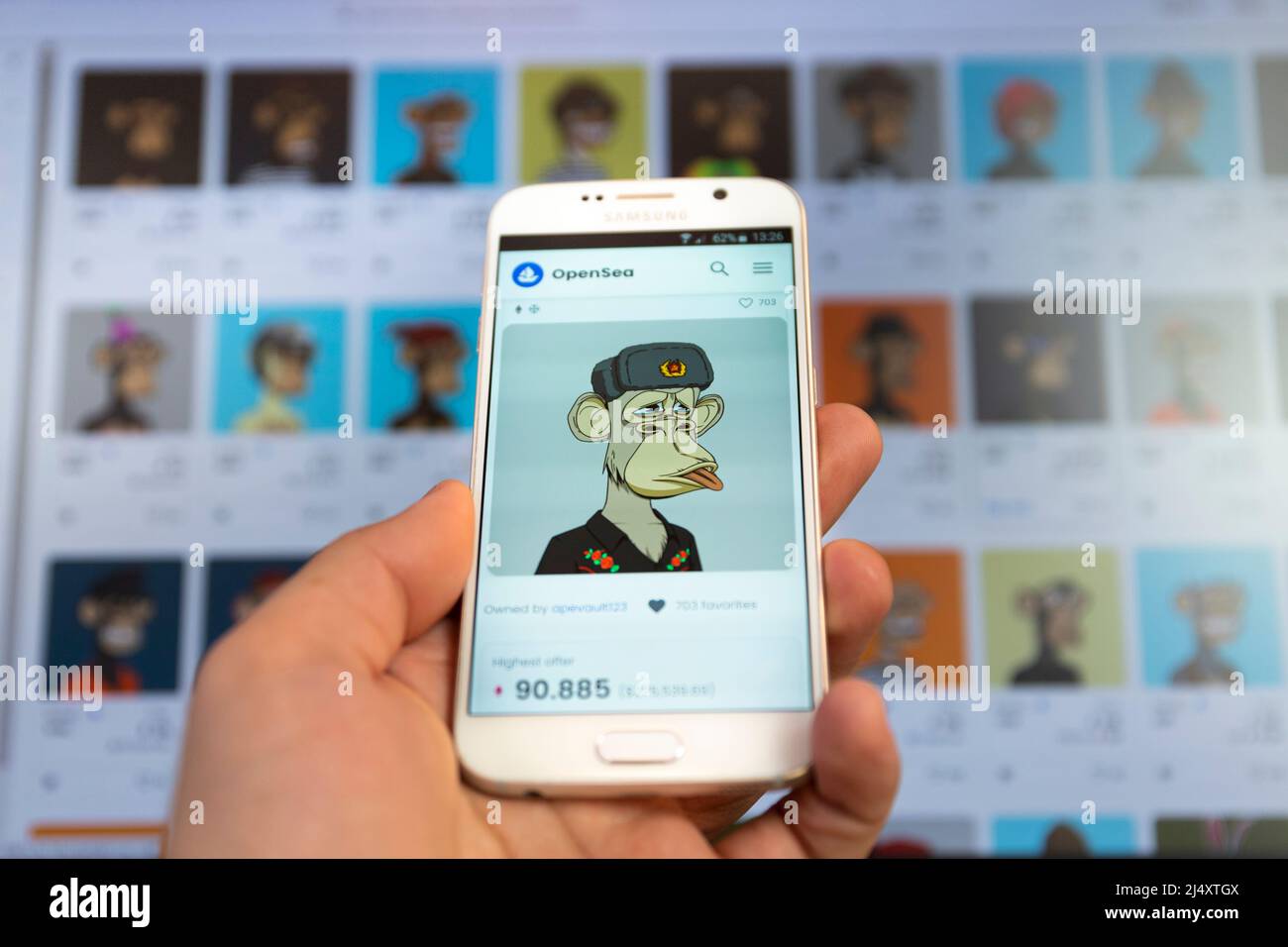 Gelangweilter affe nft -Fotos und -Bildmaterial in hoher Auflösung – Alamy