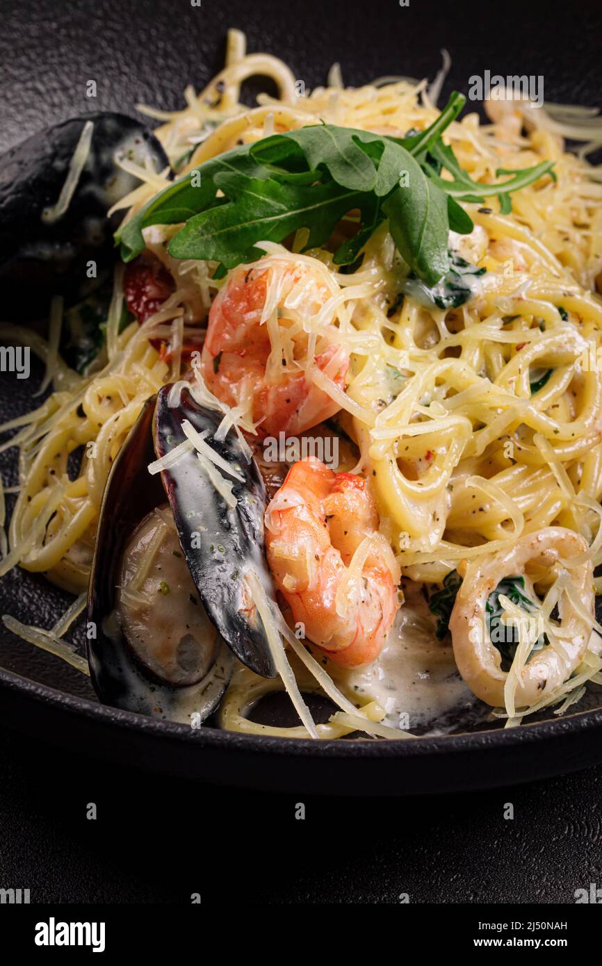 Gourmet seafood -Fotos und -Bildmaterial in hoher Auflösung – Alamy