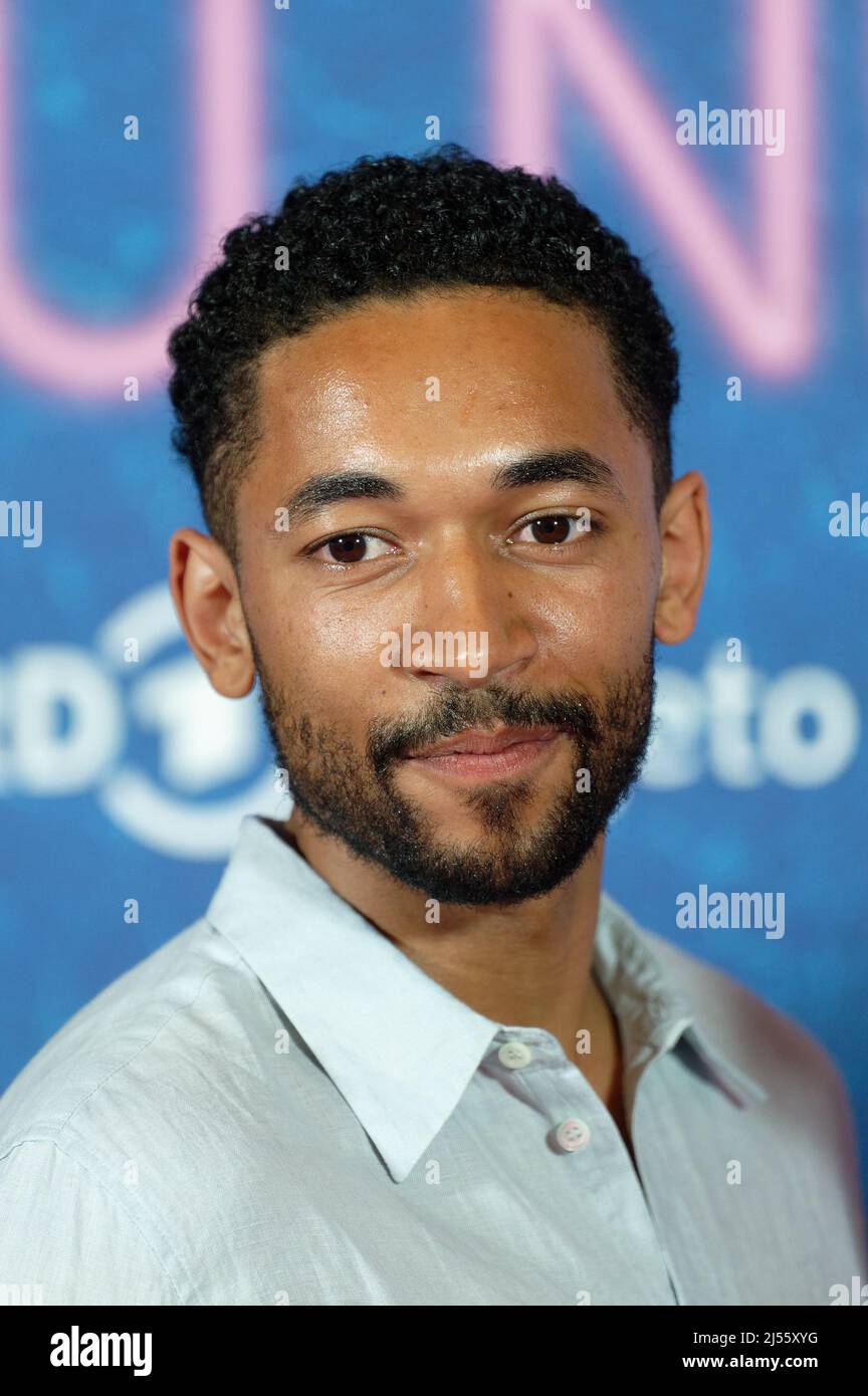 Köln, Deutschland. 20. April 2022. Schauspieler Benito Bause kommt zur ...