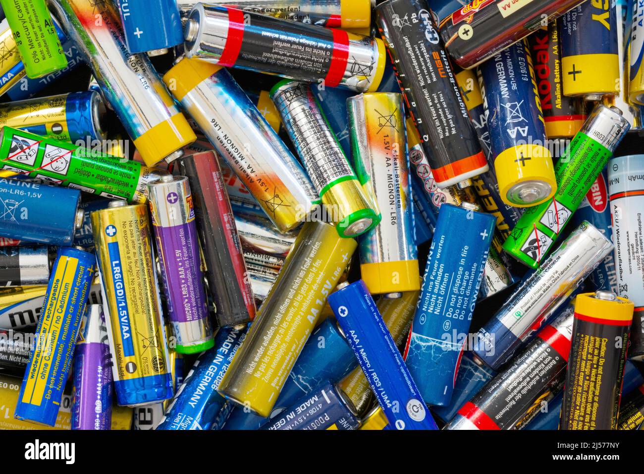 Gemischte gebrauchte batterien -Fotos und -Bildmaterial in hoher ...