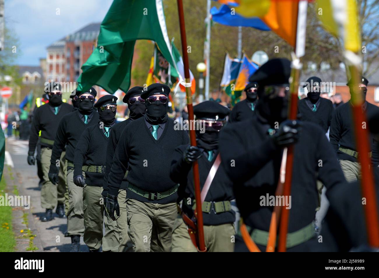Paramilitary uniform -Fotos und -Bildmaterial in hoher Auflösung – Alamy