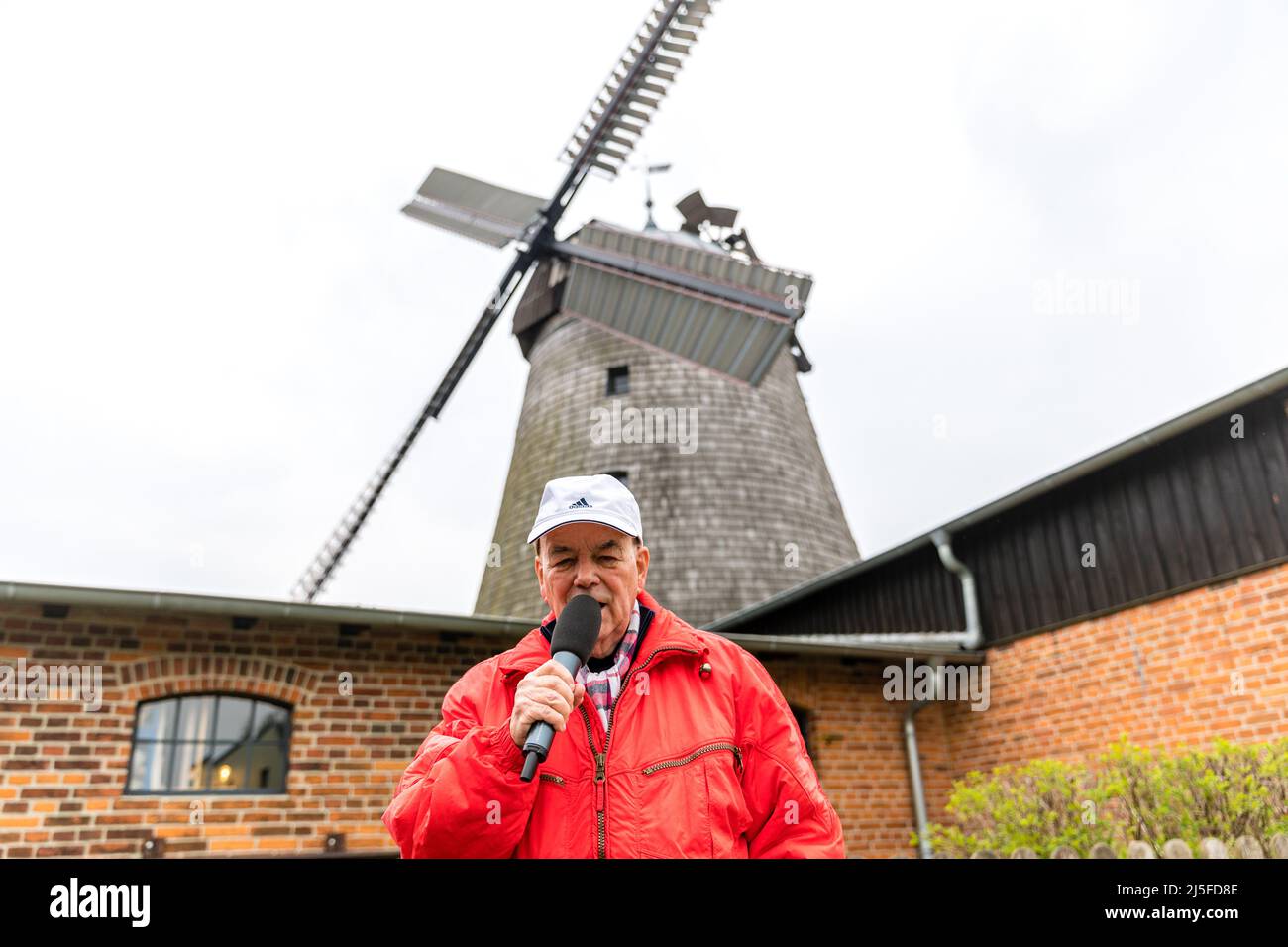 Straupitz, Deutschland. 22. April 2022. Gerhard 'Adi' Adolph ist ...