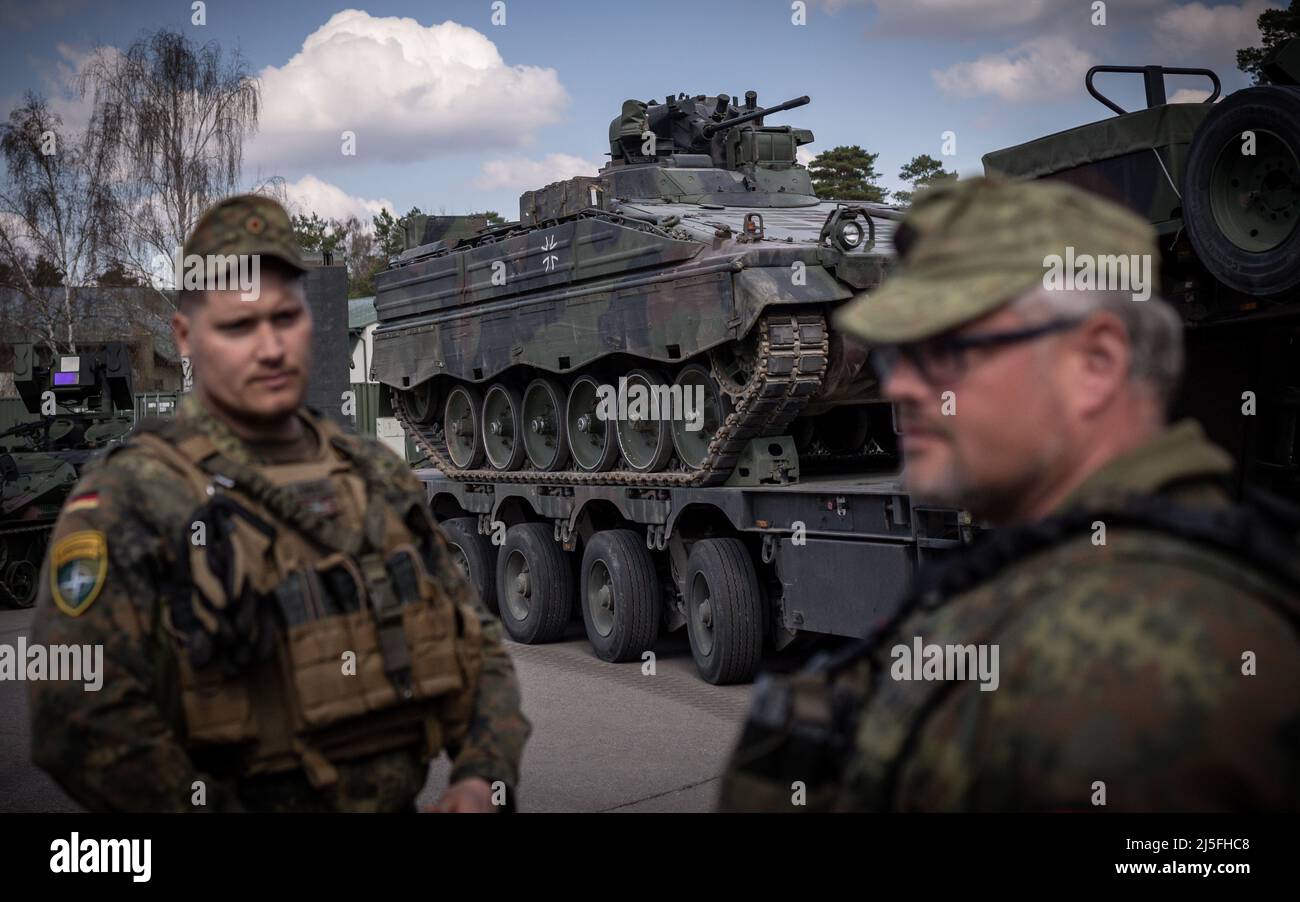 Rukla, Litauen. 22. April 2022. Ein Marder-Infanterie-Kampffahrzeug ...