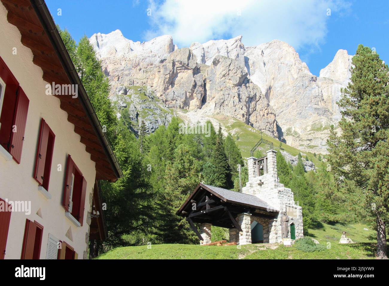 Rifugio contrin -Fotos und -Bildmaterial in hoher Auflösung – Alamy