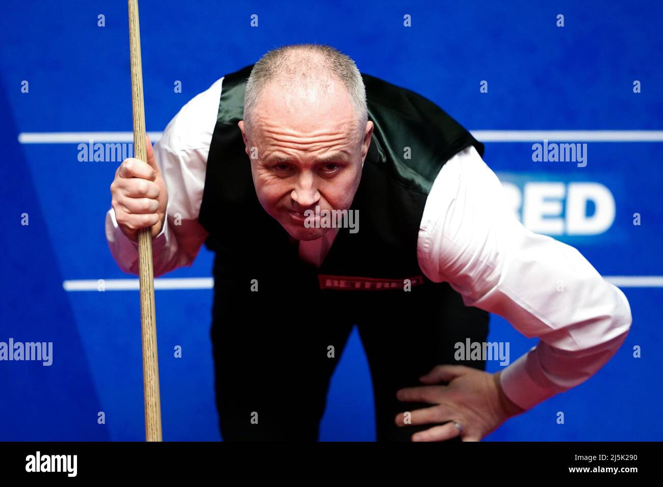 Der schottische John Higgins im Einsatz gegen den thailändischen Noppon ... Der schottische John Higgins im Einsatz gegen den thailändischen Noppon ...