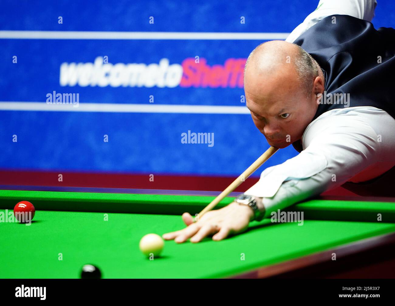Der englische Stuart Bingham ist am zehnten Tag der Betfred Snooker ...