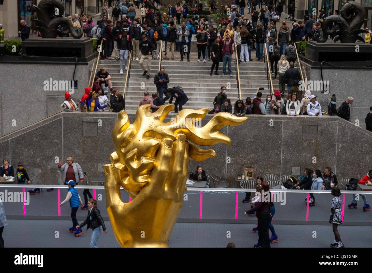 Flipper's Roller Boogie Palace ist eine Eislaufbahn, die im Sommer 2022 ...